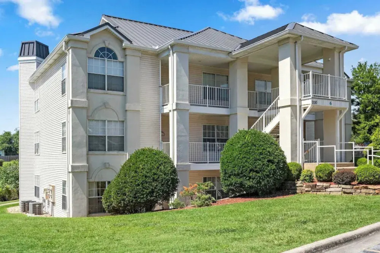 Table Rock Cottage Tranquil 2 Bdr Condo 5 Min To Table Rock Lake! - Branson, MO