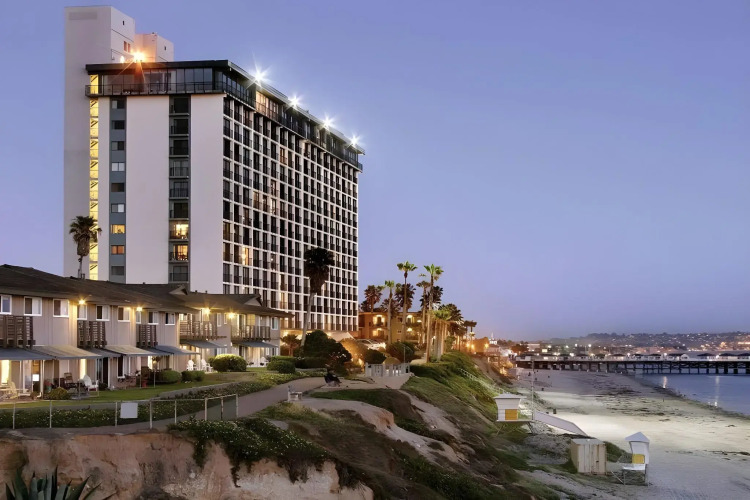 Capri By The Sea By All Seasons Resort Lodging - San Diego, CA