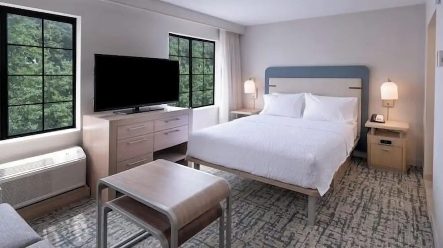 Homewood Suites Holland - Saugatuck, MI