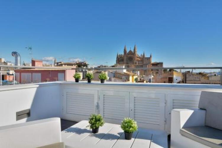 Lonja Suites Apartments - Palma