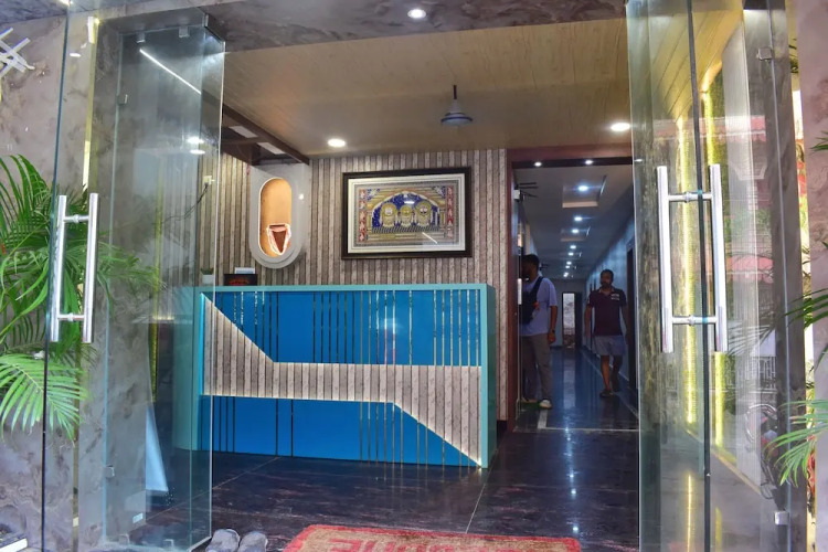 Sri Govinda Bhakt Niwas - Puri