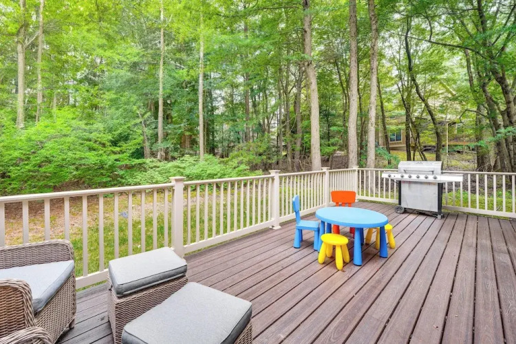 Tannersville Resort Home W/ Deck & Gas Grill! - Mount Pocono, PA