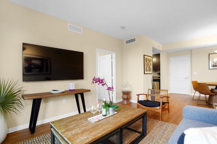 Dharma Home Suites South Miami At Red Road Commons - South Miami, FL
