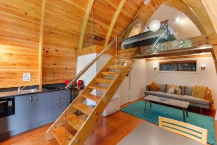 Onetangi Forrest Chalet - Waiheke Island