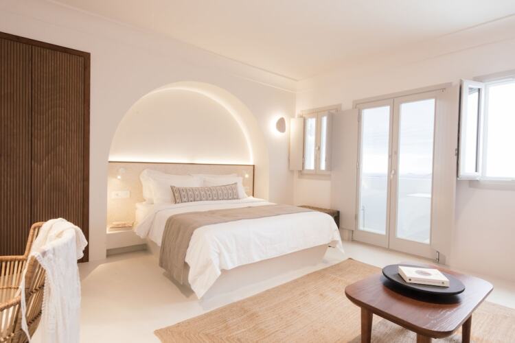 Akra Suites & Spa - Santorini