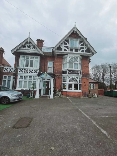 Oyo Kingswood Hotel - Maidenhead