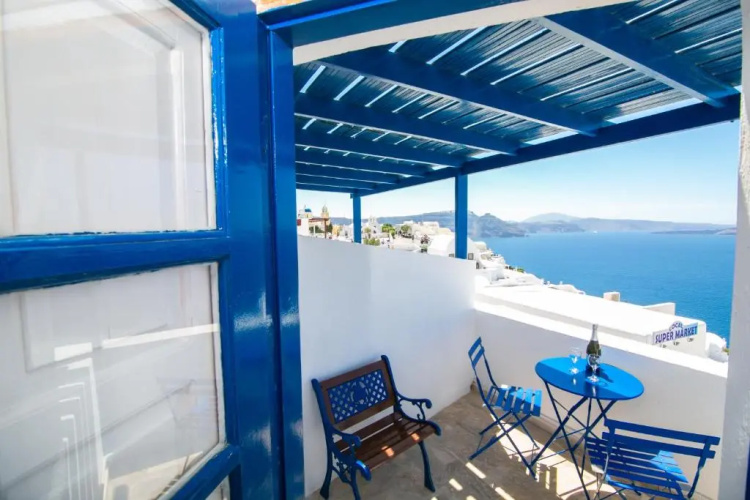 Stelios Rooms - Oia