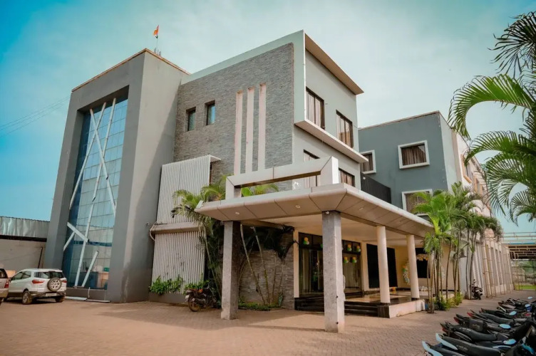 Hotel Royal Celebration - Kawardha
