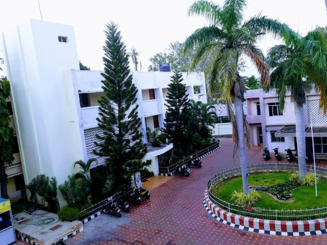 Hotel Puduvai Ashok - Puducherry