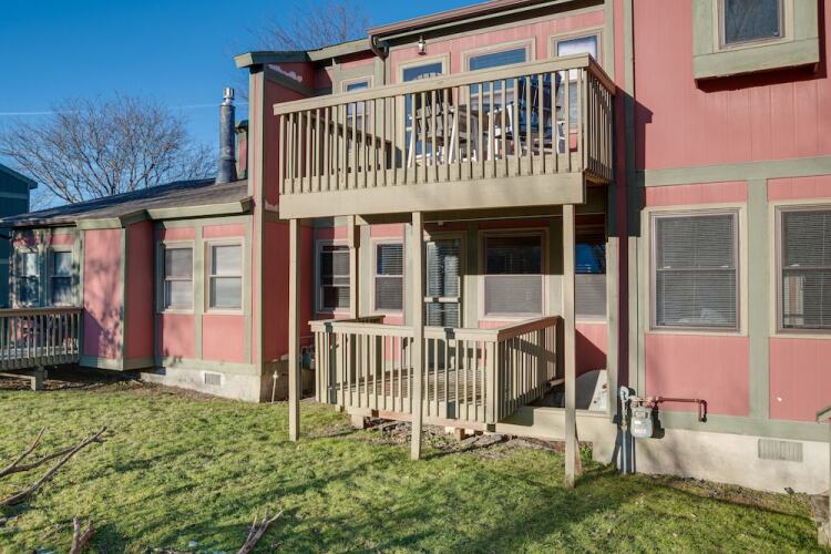 Chic Greek Peak Ski Resort Townhome W/ Balconies! - Finger Lakes, NY