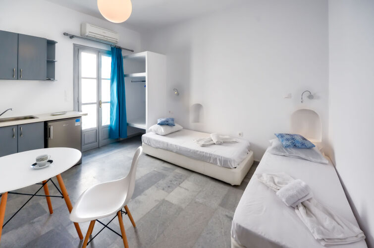 Depis Suites - Naxos