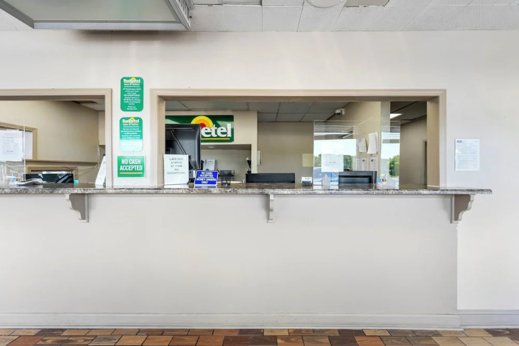 Budgetel Inn And Suites - Atlanta, GA
