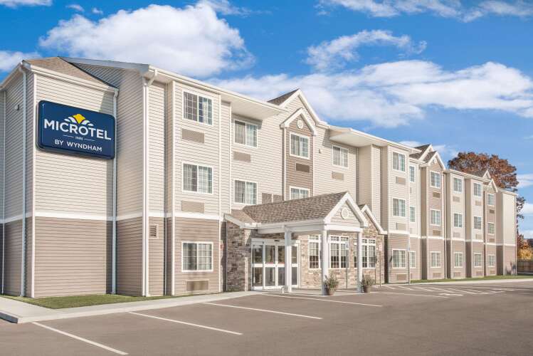 Microtel Inn & Suites By Wyndham Binghamton - ビンガムトン, NY
