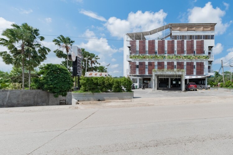 Urbanview Hotel The Tang Balikpapan By Reddoorz - Balikpapan