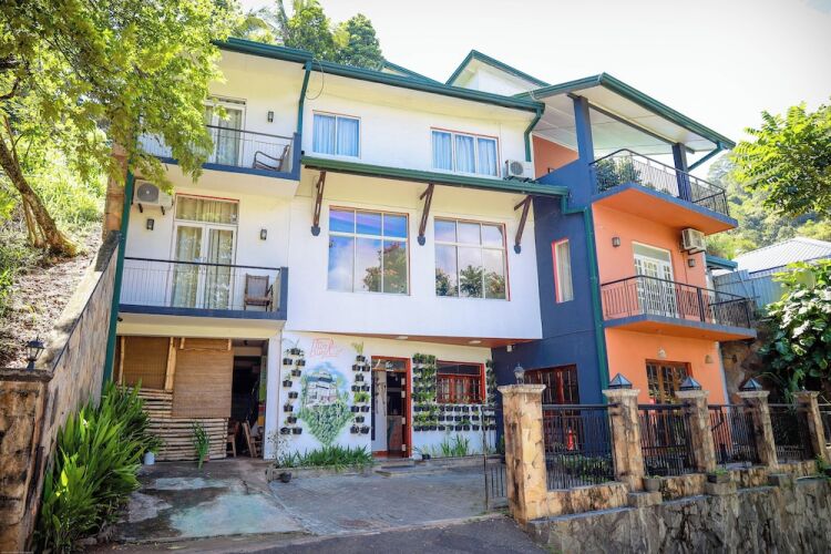 Funk Bunk Mount View Lodge - Kandy