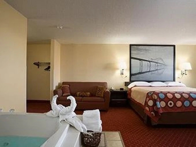 Super 8 Cedar Rapids - Cedar Rapids, IA