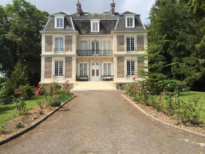 Château D'avesnes Le Castelet - Gournay-en-Bray