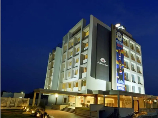Oyo Premium Pal Road - Jodhpur