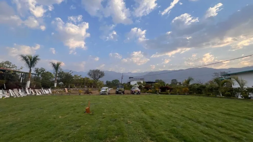 Chitralekha Boutique Resort - Dehradun