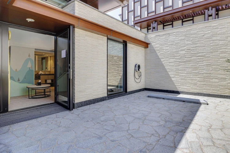 Boutech Wuri Village Hotel - 루강 진