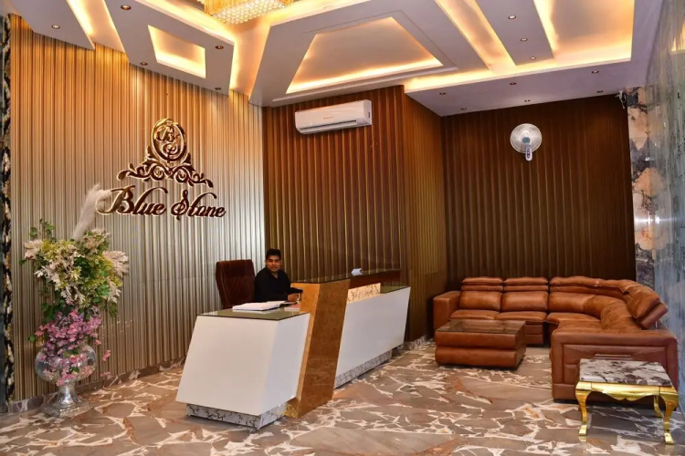 Hotel Blue Stone - Kanpur