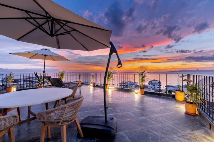 Raices Nomadas Boutique Hotel Vallarta - Puerto Vallarta