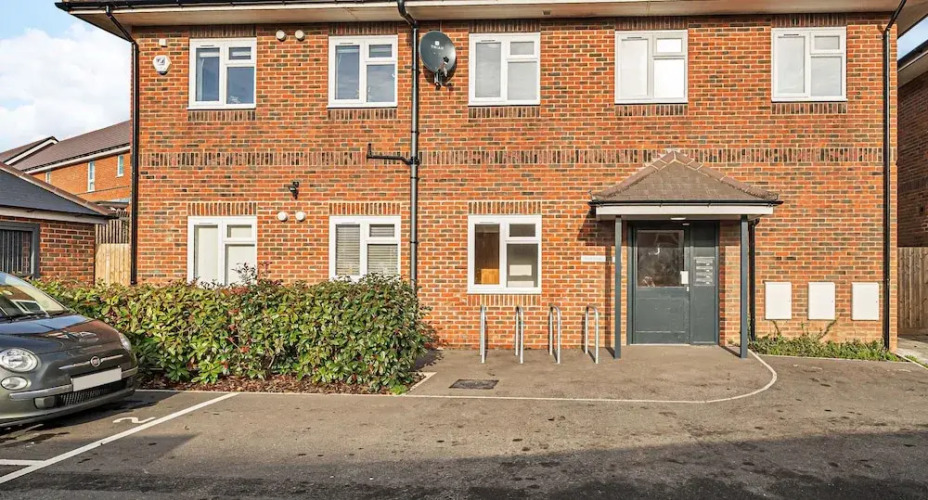 Kingsclere Apartments In Basingstoke - Basingstoke