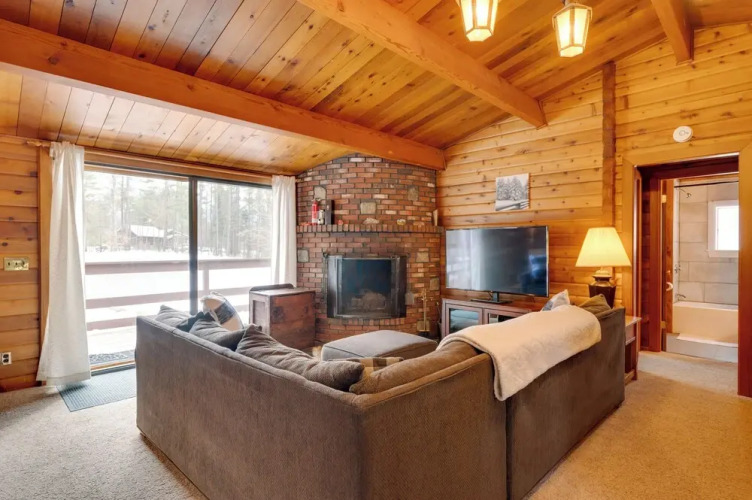 Hike & Ski: Cabin W/ Fireplace In Franconia! - Franconia, NH