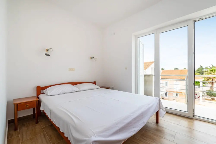 Room In Guest Room - Cozy Room Near Beach D - Novalja