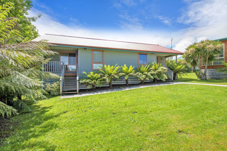 Aloft Boutique Accommodation - Strahan