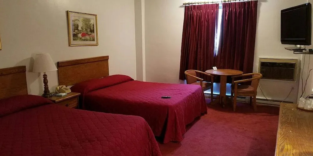 Woonsocket Motor Inn - Rhode Island