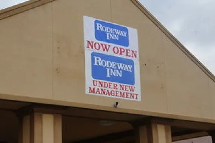 Clarion Pointe Marshall - Marshall, TX