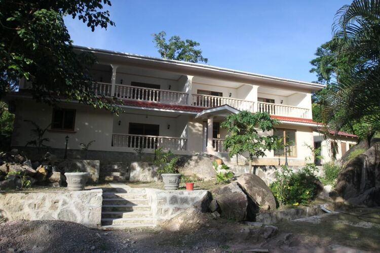 Forest Lodge Guest House - Mahé