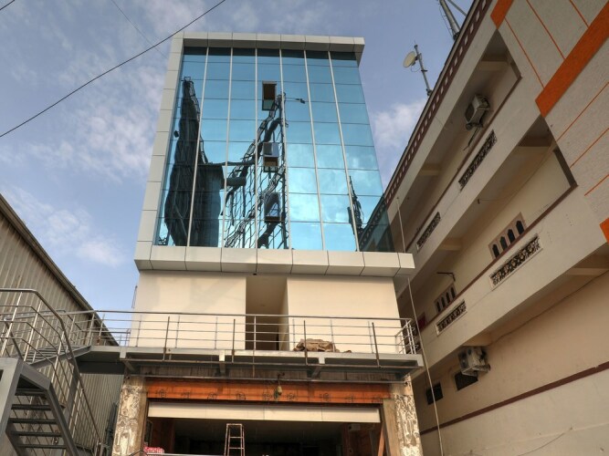 Oyo 13869 Hotel Saharsh Grand - Hyderabad