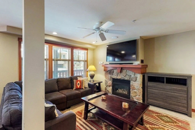 2307- Two Bedroom + Den Deluxe Eagle Springs East 2 Hotel Room By Redawning - Alta, UT