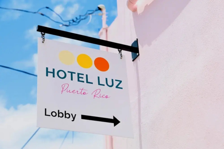 Room 9: Sleek & Serene Stay In San Juan - San Juan