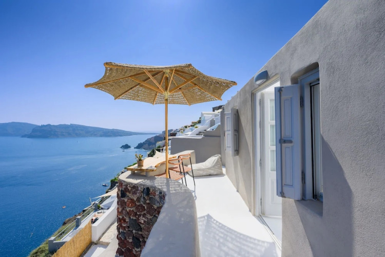 Nano Oia Canaves - Oia