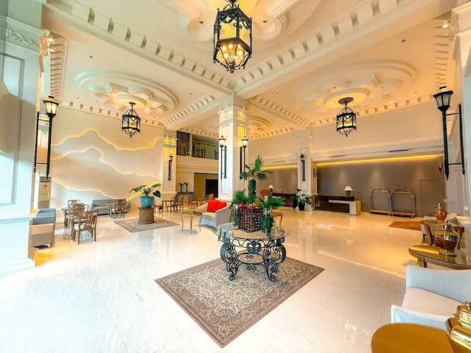 Vermillion Hotel - Iloilo City