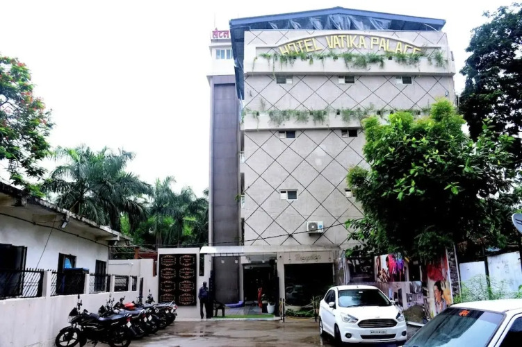 Hotel Vatika Palace Narmadapuram - Hoshangabad