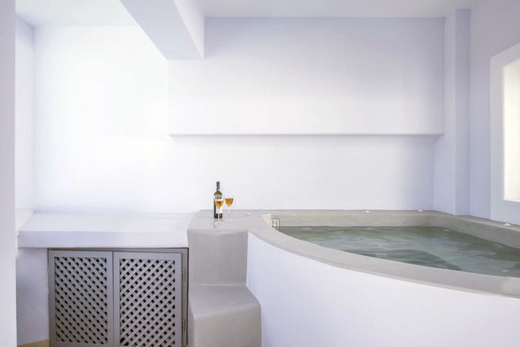 Blue Waves Hotel - Santorini