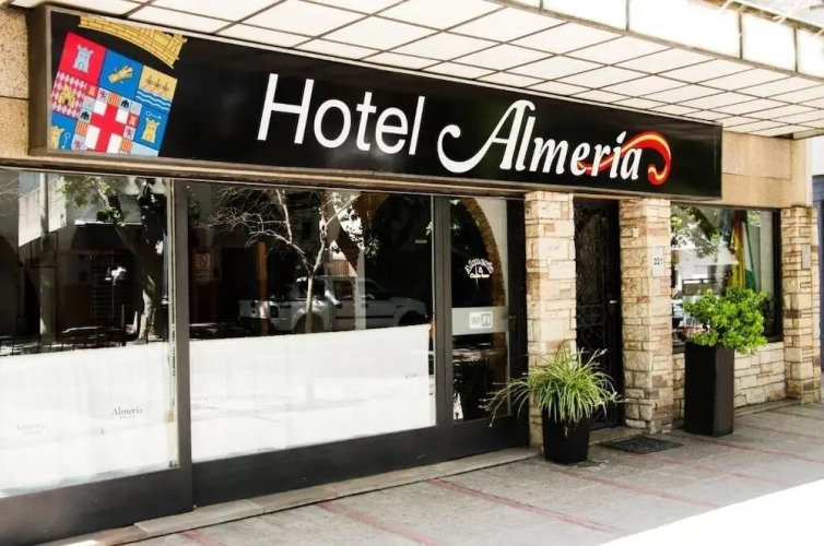 Hotel Almeria - San Rafael, Argentina