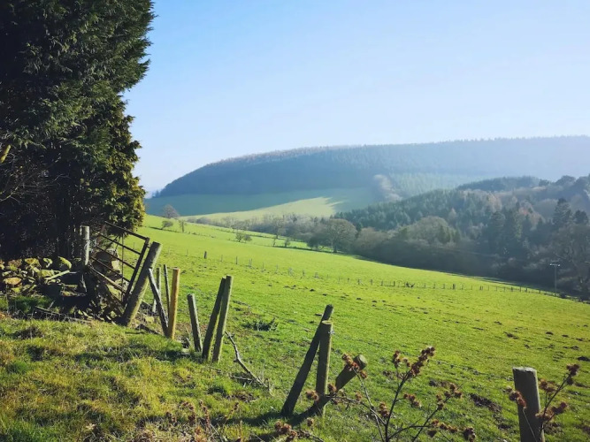 2 X Double Bed, Glamping Wagon In Dalby Forest - Yorkshire