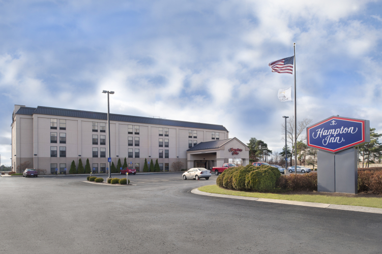 Hampton Inn & Suites Grafton - Port Washington, WI