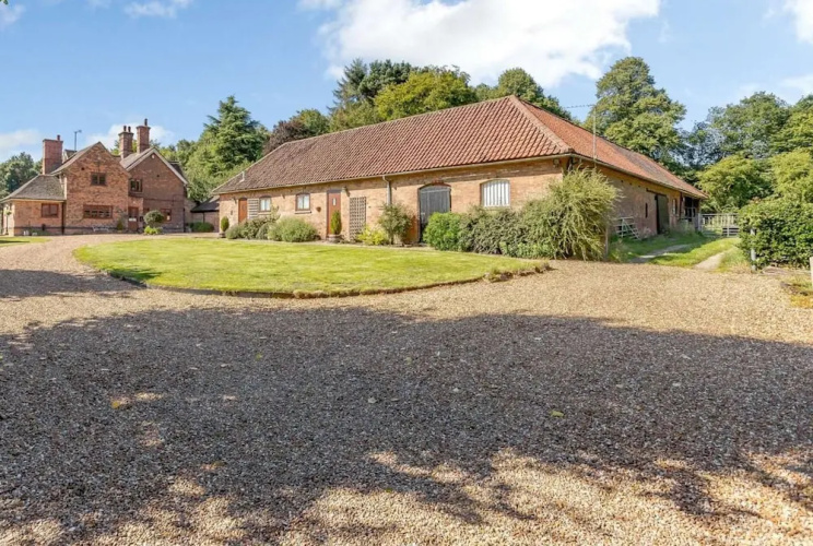 Holly Lodge - Newark-on-Trent