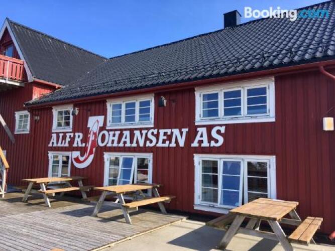 Finnholmen Brygge - Henningsvær