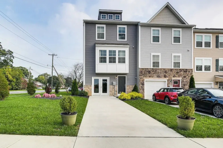 2 Mi To Hollywood Casino: Charles Town Townhome! - Purcellville, VA