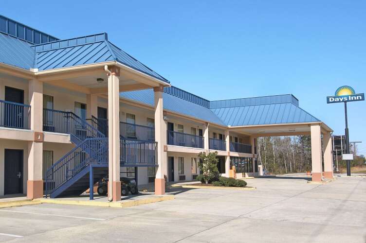 Days Inn By Wyndham Ocean Springs - Ocean Springs, MS