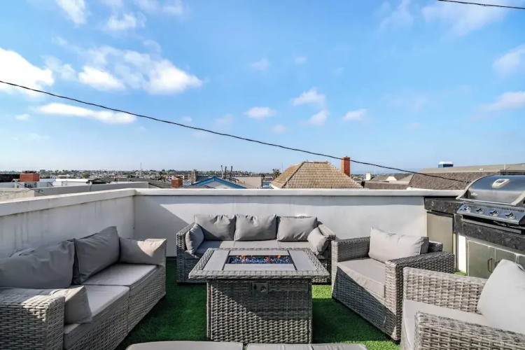Private Rooftop + Steps To The Beach Chic Design Seaside Style By Avantstay - Newport Beach, CA
