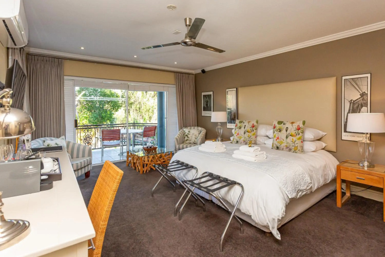 Pictures Guest House Boutique Hotel - Oudtshoorn