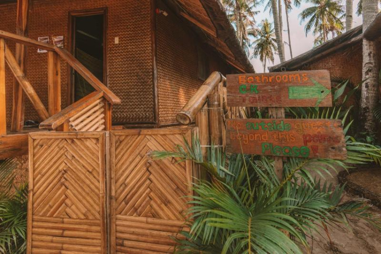Mad Monkey Hostel Nacpan Beach - Adults Only - El Nido, Philippines